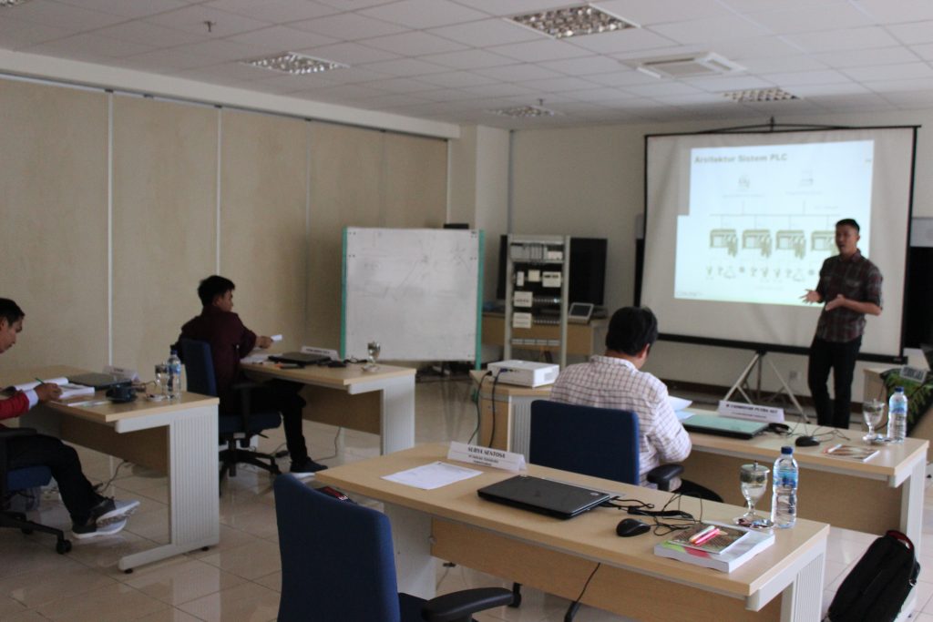 Pusat Teknologi Instrumentasi dan Otomasi Pelatihan Programmable Logic ...